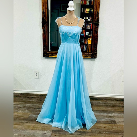 Vintage | Dresses | Vintage Union Label 6s Powder Blue Prom Dress Sz 9 ...